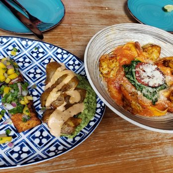 BODEGA BAR - Updated June 2025 - 190 Photos & 133 Reviews - 1223 Walnut ...