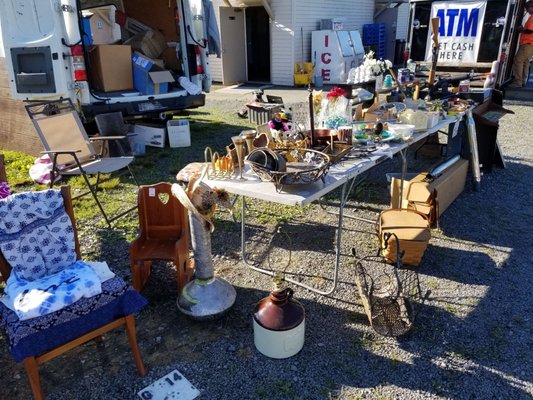 BLUE RIDGE FLEA MARKET - Updated June 2024 - 242 Photos & 24 Reviews ...