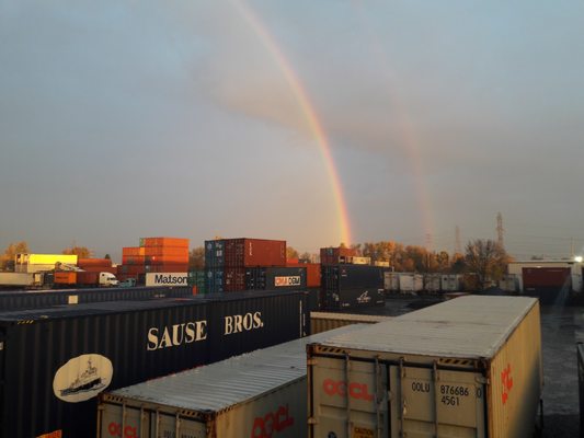 PORTLAND CONTAINER - Updated October 2025 - 14 Photos - 9449 N Burgard ...