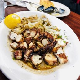 BOSTON FISH MARKET - 2018 Photos & 1324 Reviews - 1225 E Forest Ave ...