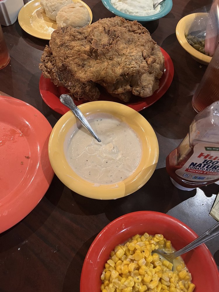BABE’S CHICKEN DINNER HOUSE - 123 Photos & 192 Reviews - 202 N 4th St, Sanger, Texas - Comfort ...