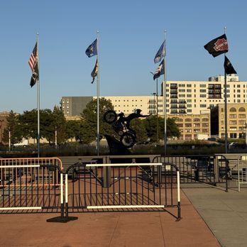 MOTOR BAR & RESTAURANT - Updated October 2025 - 564 Photos & 256 ...