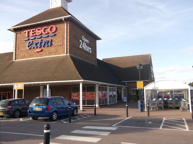 TESCO - Updated April 2026 - Lockheed Close, Banbury, Oxfordshire ...