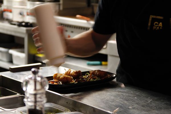 CAIFAN - Updated October 2025 - 39 Photos - 4542 Rue Saint-Denis ...