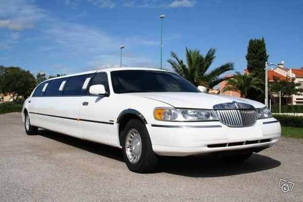 BEST LIMO - Updated December 2025 - 11 Photos - 9 rue Narcisse Diaz ...