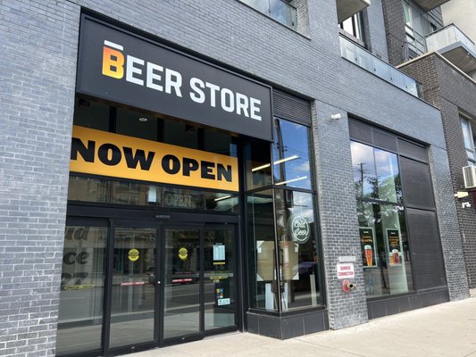 THE BEER STORE - Updated December 2025 - 772 The Queensway, Etobicoke ...