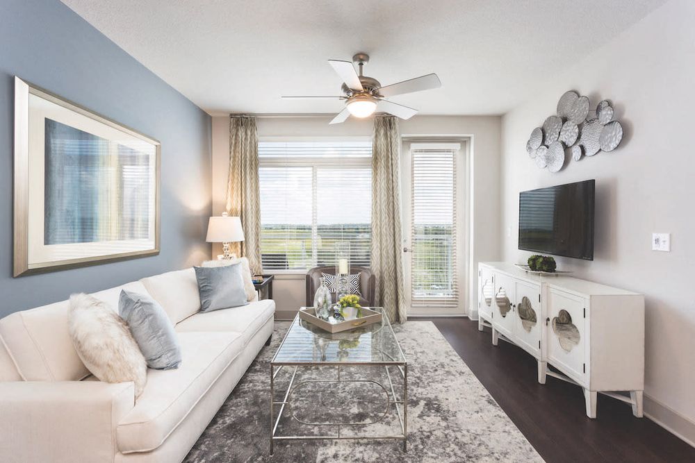 LANDON HOUSE - Updated May 2026 - 32 Photos & 11 Reviews - 7010 Lake ...