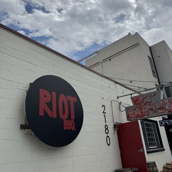 RIOT BBQ - Updated August 2025 - 209 Photos & 35 Reviews - 2180 S ...
