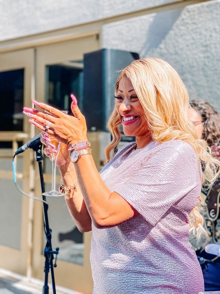 GOLDIE’S BUBBLY & BLING - Updated July 2024 - 22 Photos - Lancaster ...
