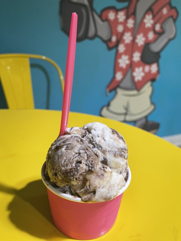 THE FAT DONKEY & FINE DESSERTS SARASOTA - Updated July 2024 - 96 Photos ...