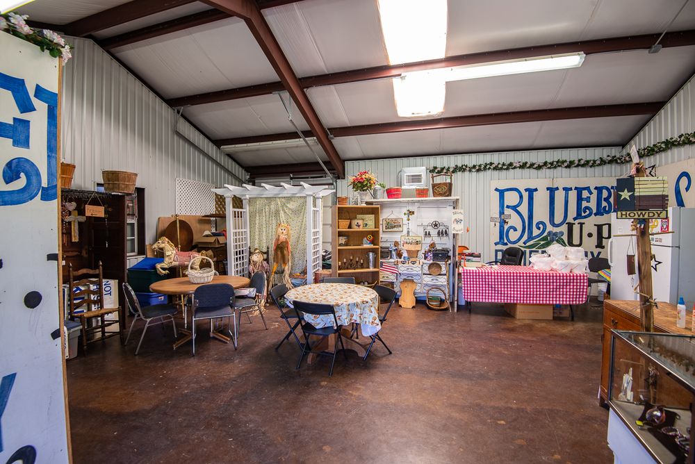 BLUEBERRY RIDGE FARM - Updated December 2025 - 20 Photos - 2785 E US ...