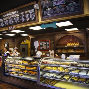 SHELLS SEAFOOD - TAMPA - Updated May 2025 - 703 Photos & 640 Reviews ...