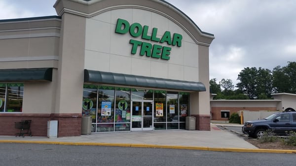 DOLLAR TREE - Updated October 2025 - 13 Photos - 504 Bud Dr, Chesapeake ...
