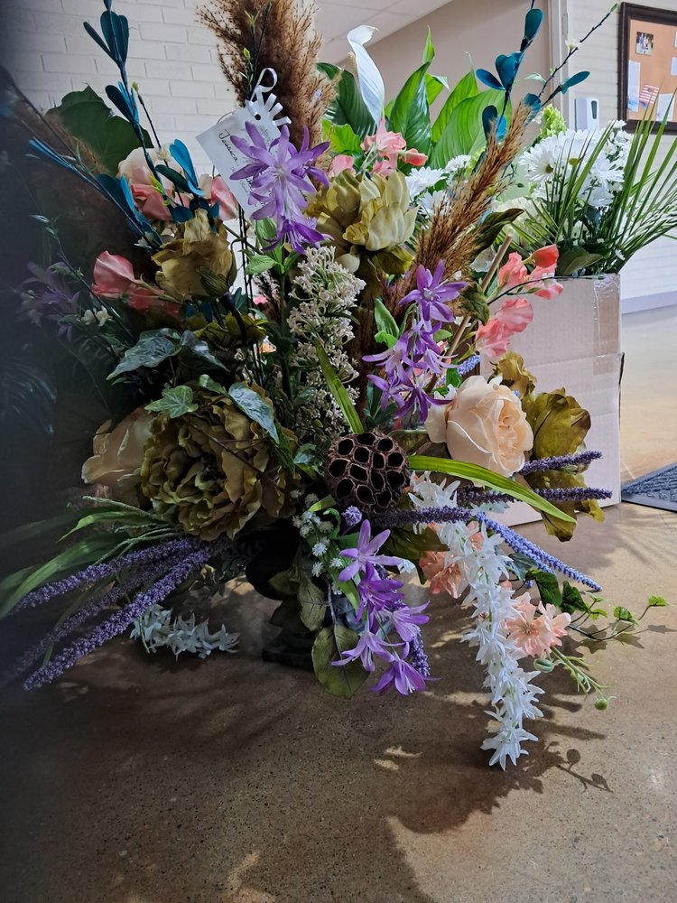 KEVIN’S FLORIST & GIFTS - Updated November 2025 - 21 Reviews - 5021 ...