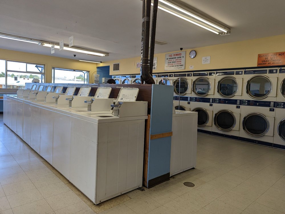 LAUNDRY QUEEN - Updated December 2025 - 22 Reviews - 432 N Coast Hwy ...