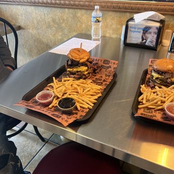 TASTEFULLY BLESSED SMOKEHOUSE & CATERING - Updated January 2025 - 151 ...