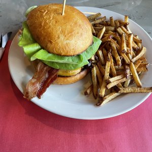 THE MAD APPLE BURGER & BILLIARD - 62 Photos & 91 Reviews - 3025 W ...