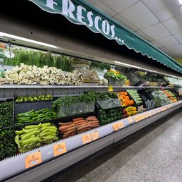 LA PLAZA SUPERMARKET - Updated May 2025 - 415 Photos & 441 Reviews ...
