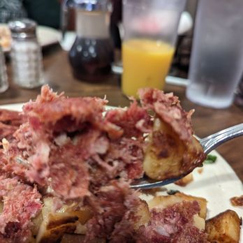 CINDI’S NY DELI & RESTAURANT - Updated January 2025 - 572 Photos & 593 ...