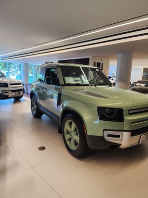 LAND ROVER HONOLULU - Updated August 2025 - 50 Photos & 120 Reviews ...