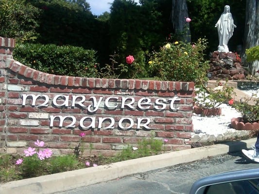 MARYCREST MANOR - Updated January 2026 - 15 Reviews - 10664 St James Dr ...