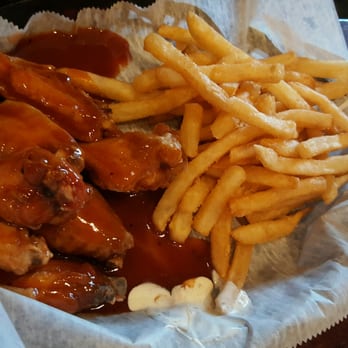 MAIN STREET TAVERN - Updated December 2025 - 152 Photos & 128 Reviews ...