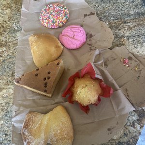BLACKLAB BREADS - Updated July 2025 - 10 Photos - 1470 Baltimore Pike ...