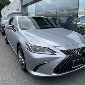 LEXUS OF SMITHTOWN - Updated December 2025 - 41 Photos & 88 Reviews ...