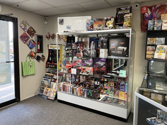 GRAHAM GAMES - Updated December 2025 - 44 Photos - 22007 Meridian Ave E ...