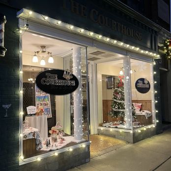 COURTHOUSE BAR AND GRILLE - Updated December 2025 - 86 Photos & 159 ...