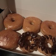 DUFFIN’S DONUTS - 416 Photos & 286 Reviews - 1391 41st Avenue E ...