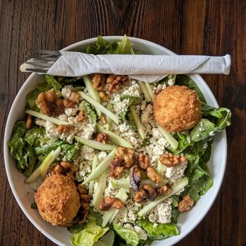 BURGER BENCH - Updated March 2025 - 49 Photos & 20 Reviews - 230 Main ...