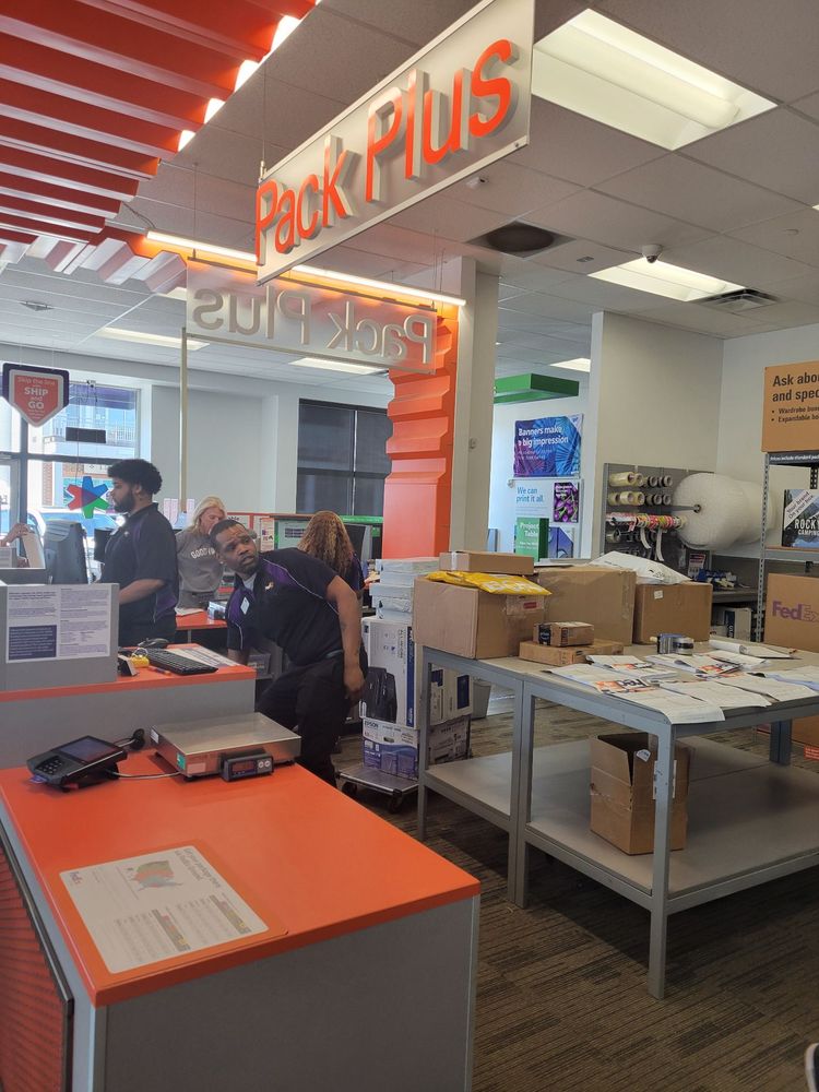FEDEX OFFICE PRINT & SHIP CENTER - Updated January 2026 - 37 Reviews ...