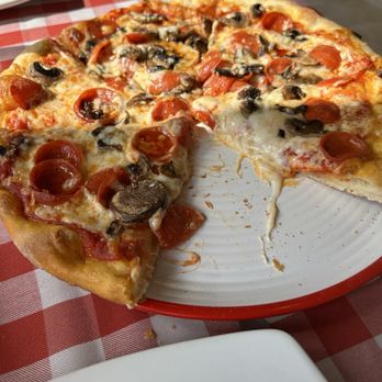 ELIO’S PIZZERIA - Updated January 2025 - 109 Photos & 73 Reviews - 1834 ...