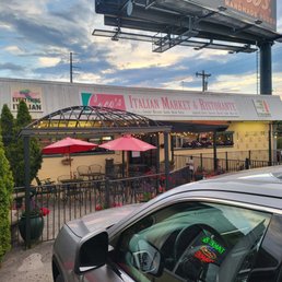 COCO’S ITALIAN MARKET - Updated December 2025 - 545 Photos & 739 ...