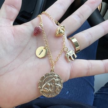 BROOKLYN CHARM - Updated May 2024 - 64 Photos & 35 Reviews - 379 E Main ...