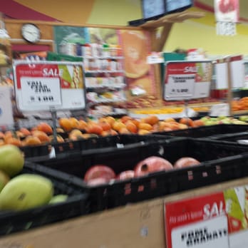 LA MART - Updated December 2025 - 42 Photos & 21 Reviews - 2159 W ...