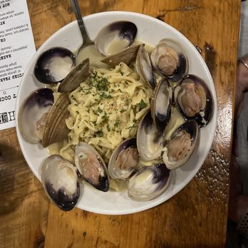 KITH AND KIN - Updated December 2025 - 194 Photos & 241 Reviews - 40 ...