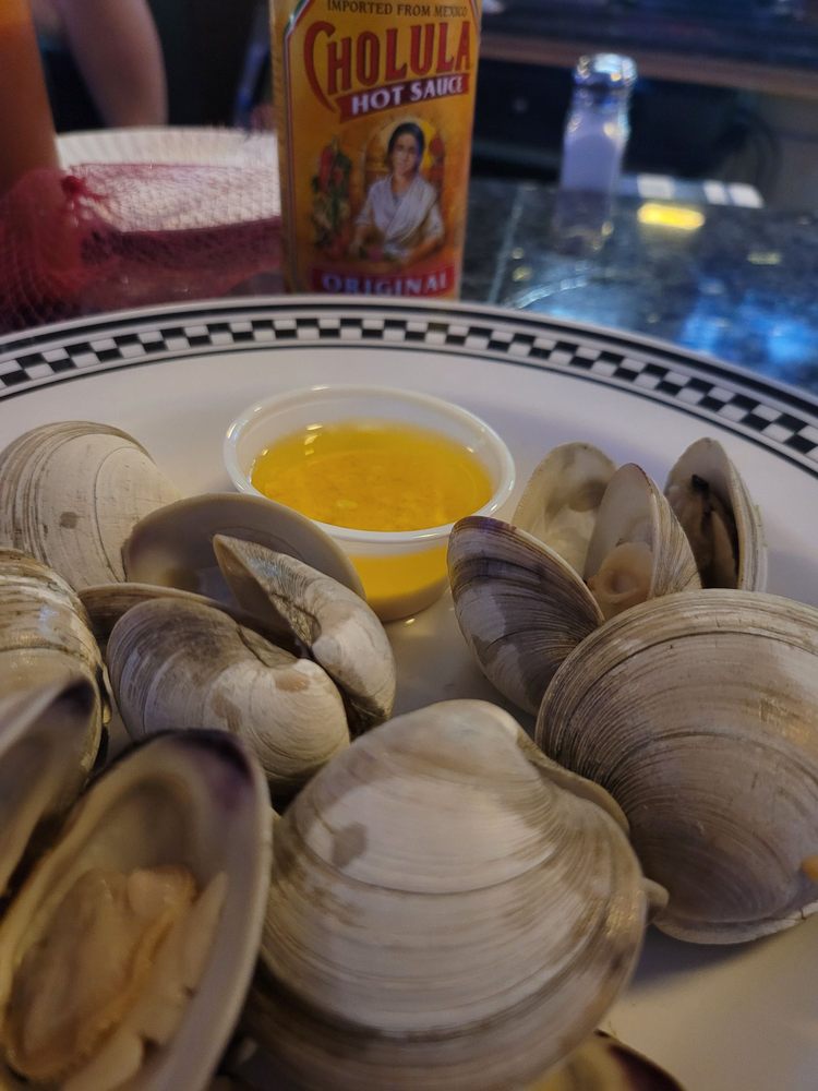 50 YARD LINE SPORTS BAR @PIZZA COMO - Updated December 2024 - 113 ...