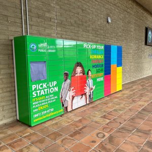 OLD TOWN NEWHALL LIBRARY - Updated October 2025 - 71 Photos & 75 ...