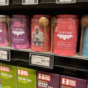 METROPOLITAN MARKET - TACOMA - Updated May 2025 - 394 Photos & 376 ...