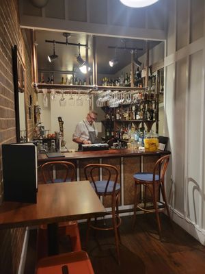 BROOD RESTAURANT AND BAR - Updated May 2024 - 20 Photos & 12 Reviews ...