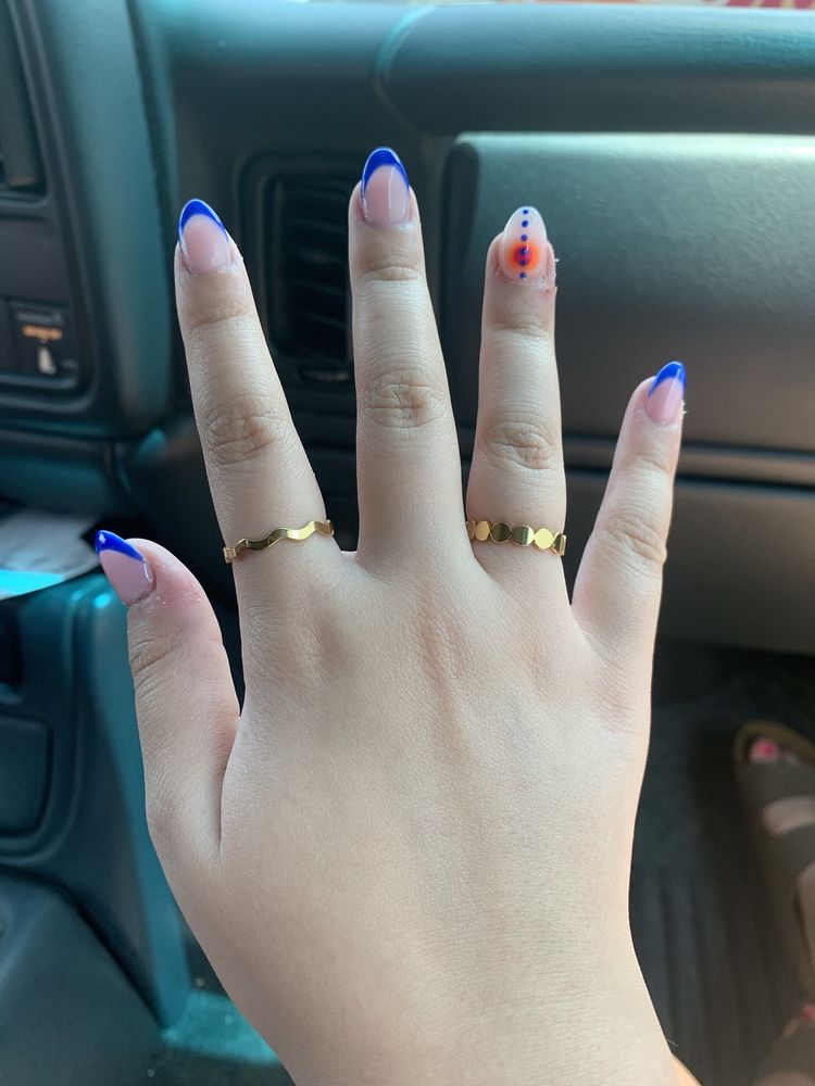 EMILY NAILS - Updated July 2025 - 850 S College St, Harrodsburg ...