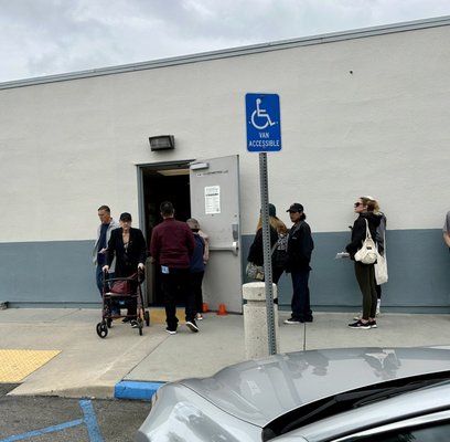 DEPARTMENT OF MOTOR VEHICLES - Updated June 2025 - 141 Photos & 575 ...