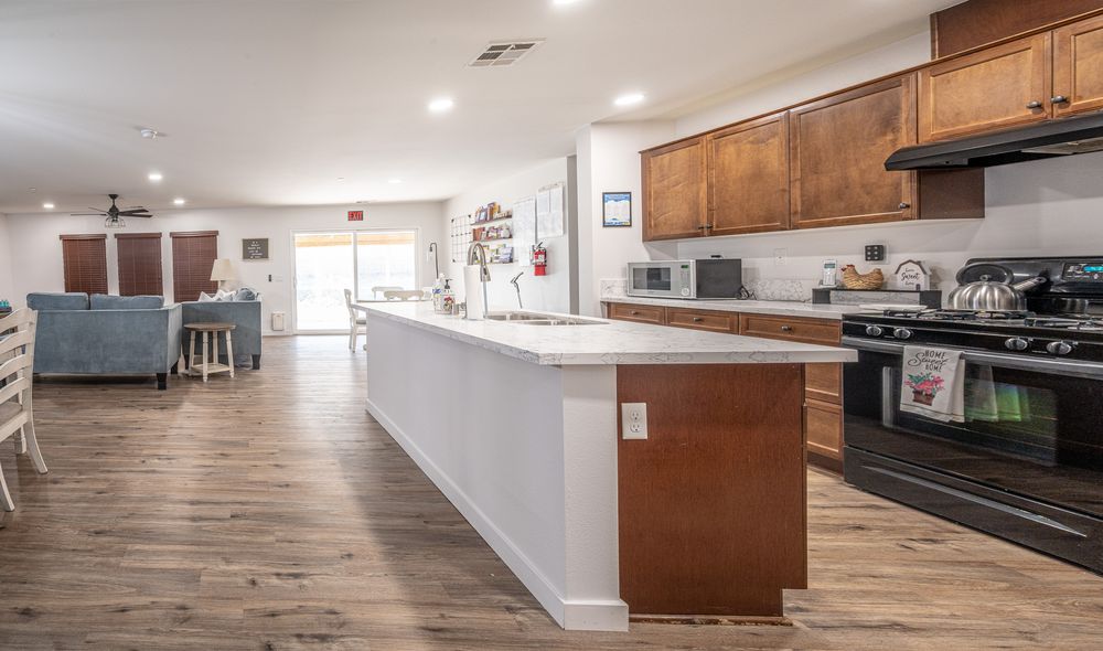 RAYWOOD VILLA - Updated September 2025 - 42659 Raywood Dr, Lancaster ...