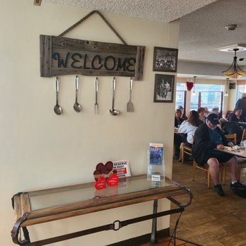 COURTHOUSE CAFE - Updated June 2024 - 100 Photos & 178 Reviews - 2455 ...