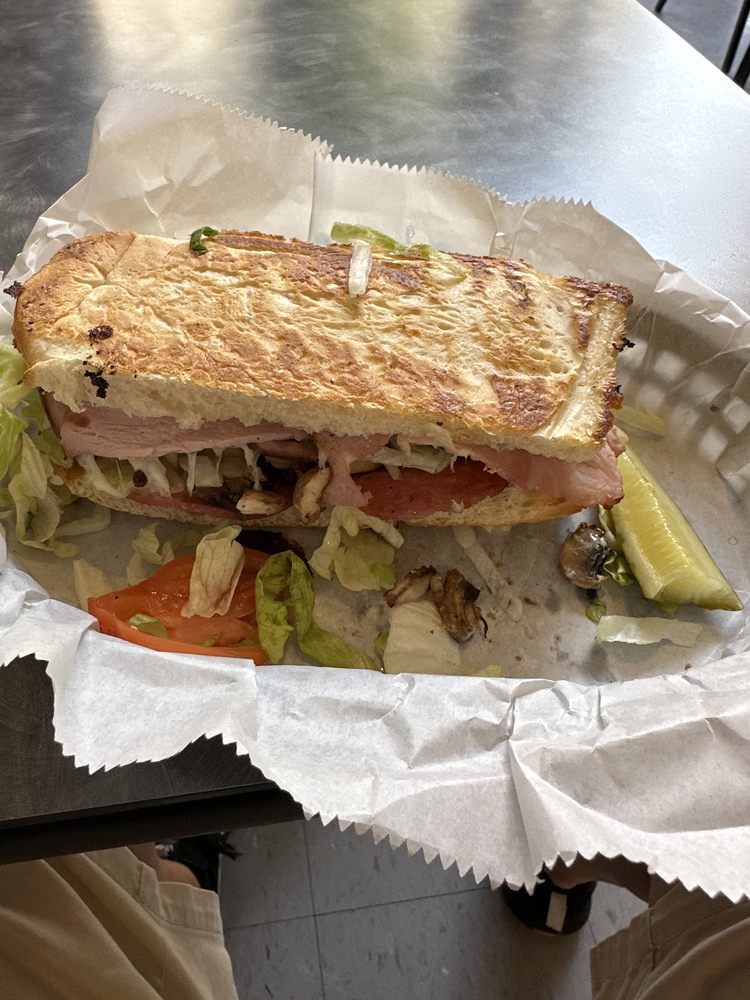 DOOZY’S - Updated June 2025 - 15 Photos & 45 Reviews - 316 S 16th St ...