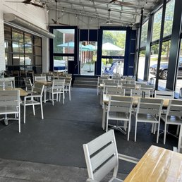 SEASIDE OYSTER BAR - SUWANEE - Updated January 2026 - 567 Photos & 336 ...