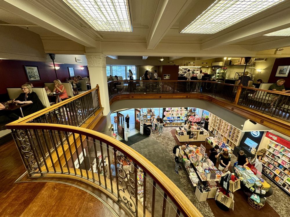 DYMOCKS - Updated December 2025 - 10 Photos & 10 Reviews - 424-430 ...