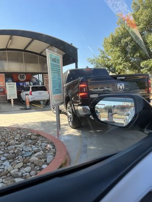 GO CAR WASH - 281 NORTH - Updated November 2025 - 24 Photos & 28 ...